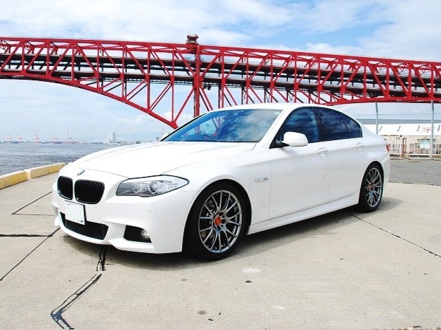 5シリーズ F11 DBA-MU35 (F11) | 装着ギャラリー | カーポートマルゼン