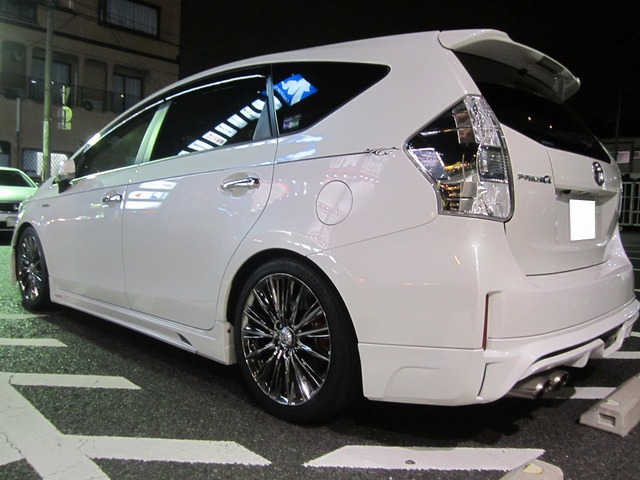 プリウスα 40系 ZVW40W/41W | 装着ギャラリー | カーポートマルゼン