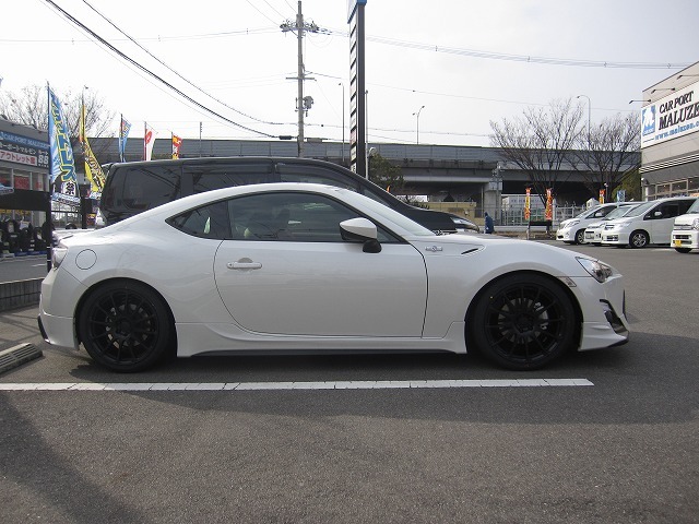 86 ZN6 DBA-ZN6 | 装着ギャラリー | カーポートマルゼン