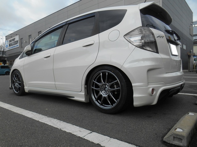 フィット GE系 DBA-GE6 | 装着ギャラリー | カーポートマルゼン