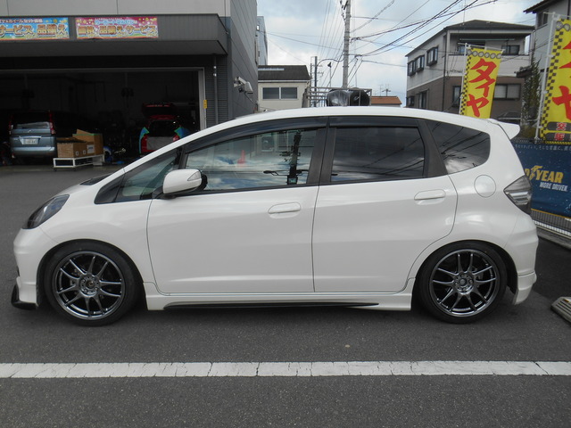 フィット GE系 DBA-GE6 | 装着ギャラリー | カーポートマルゼン