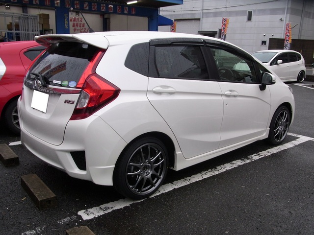 フィット GK系 DBA-GK5 | 装着ギャラリー | カーポートマルゼン