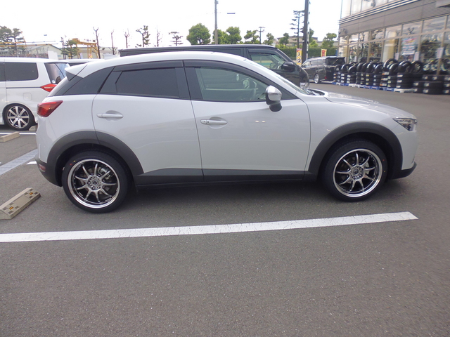 CX-3 DK系 DK5FW、DK5AW、DKEFW、DKEAW、DK8FW、DK8AW、DK8FY、DK8AY | 装着ギャラリー | カーポートマルゼン