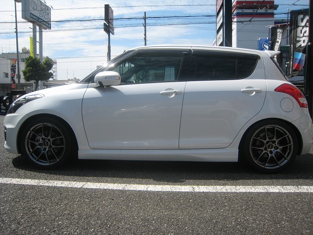 スイフト ZC32・72、ZD72系 ZC32S | 装着ギャラリー | カーポートマルゼン