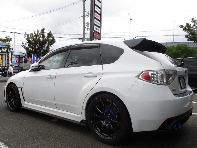 インプレッサ WRX STi GVB CBA-GVB | 装着ギャラリー | カーポートマルゼン