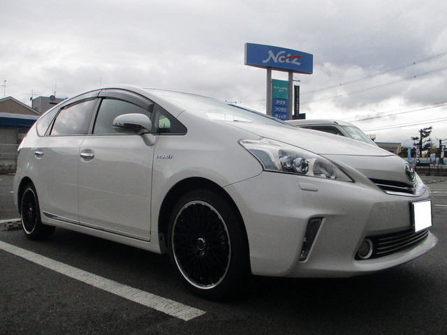 プリウスα 40系 ZVW40W/41W | 装着ギャラリー | カーポートマルゼン