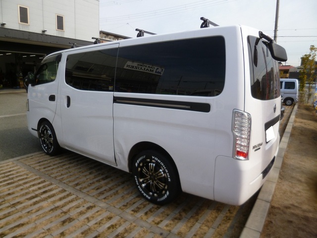 キャラバン E26系(NV350)【LT】 CBA-KS2E26、KS4E26 | 装着ギャラリー | カーポートマルゼン