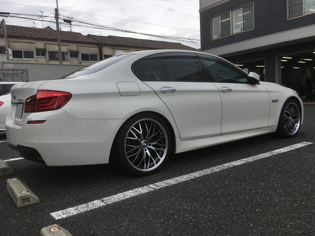 5シリーズ F10 DBA-FP25 (F10) | 装着ギャラリー | カーポートマルゼン