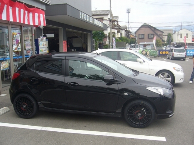 デミオ DE/DF系 DBA-DE5FS | 装着ギャラリー | カーポートマルゼン