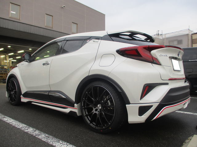 C-HR ZYX/NGX ZYX10、ZYX11 | 装着ギャラリー | カーポートマルゼン