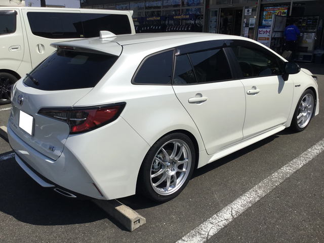 カローラツーリング 21系/17系 ZWE211W、ZWE219W | 装着ギャラリー | カーポートマルゼン