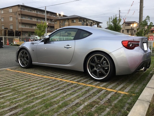 86 ZN6 DBA-ZN6 | 装着ギャラリー | カーポートマルゼン