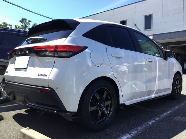 ノート E13系 6AA-E13 | 装着ギャラリー | カーポートマルゼン