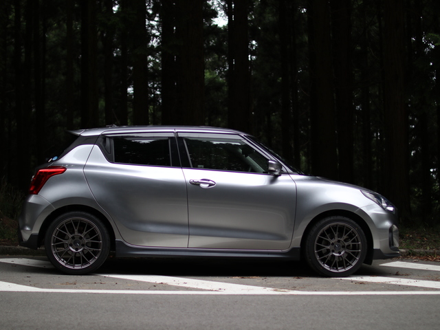 スイフト ZC33系 CBA-ZC33S | 装着ギャラリー | カーポートマルゼン