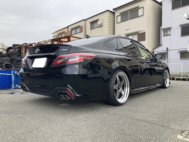 クラウン 20系/220系 3BA-ARS220 | 装着ギャラリー | カーポートマルゼン