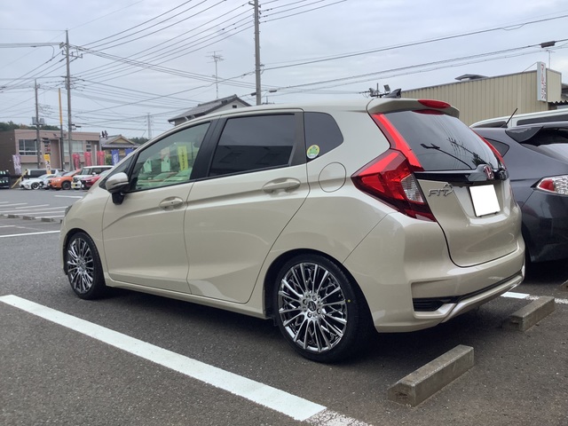 フィット GK系 DBA-GK3、GK4 | 装着ギャラリー | カーポートマルゼン