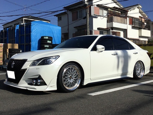 クラウンアスリート 210系 DBA-GRS210 | 装着ギャラリー | カーポートマルゼン