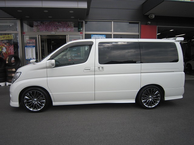 エルグランド E51系 E51(51系) | 装着ギャラリー | カーポートマルゼン