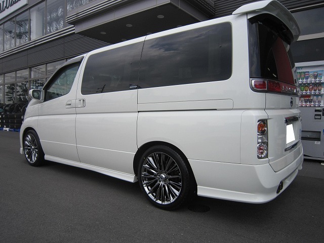 エルグランド E51系 E51(51系) | 装着ギャラリー | カーポートマルゼン